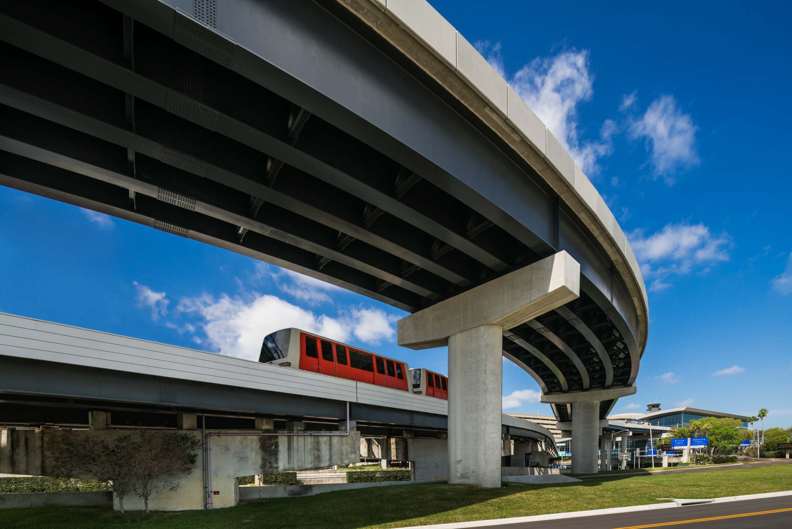 Automated People Mover (APM) Systems and Guideways - Gresham Smith