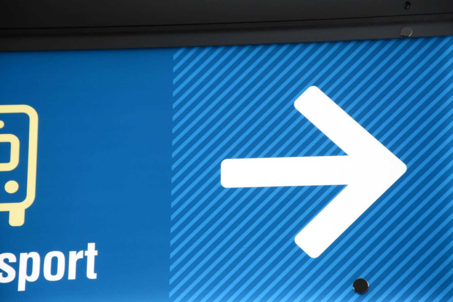 Charlotte Douglas International Airport (CLT) – Signage and Wayfinding ...