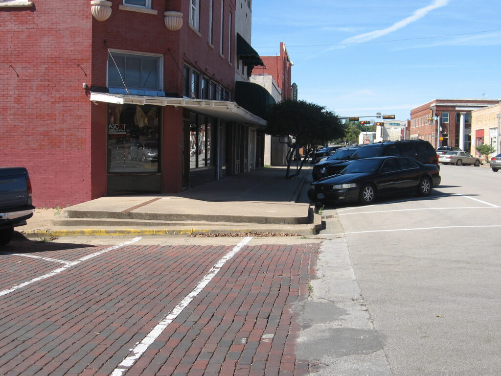 City of Ennis Downtown Master Plan Implementation Phase I - Gresham Smith