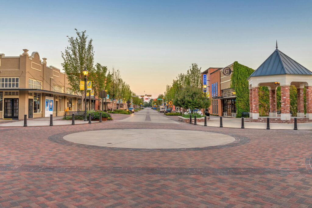 City of Ennis Downtown Master Plan Implementation Phase I - Gresham Smith