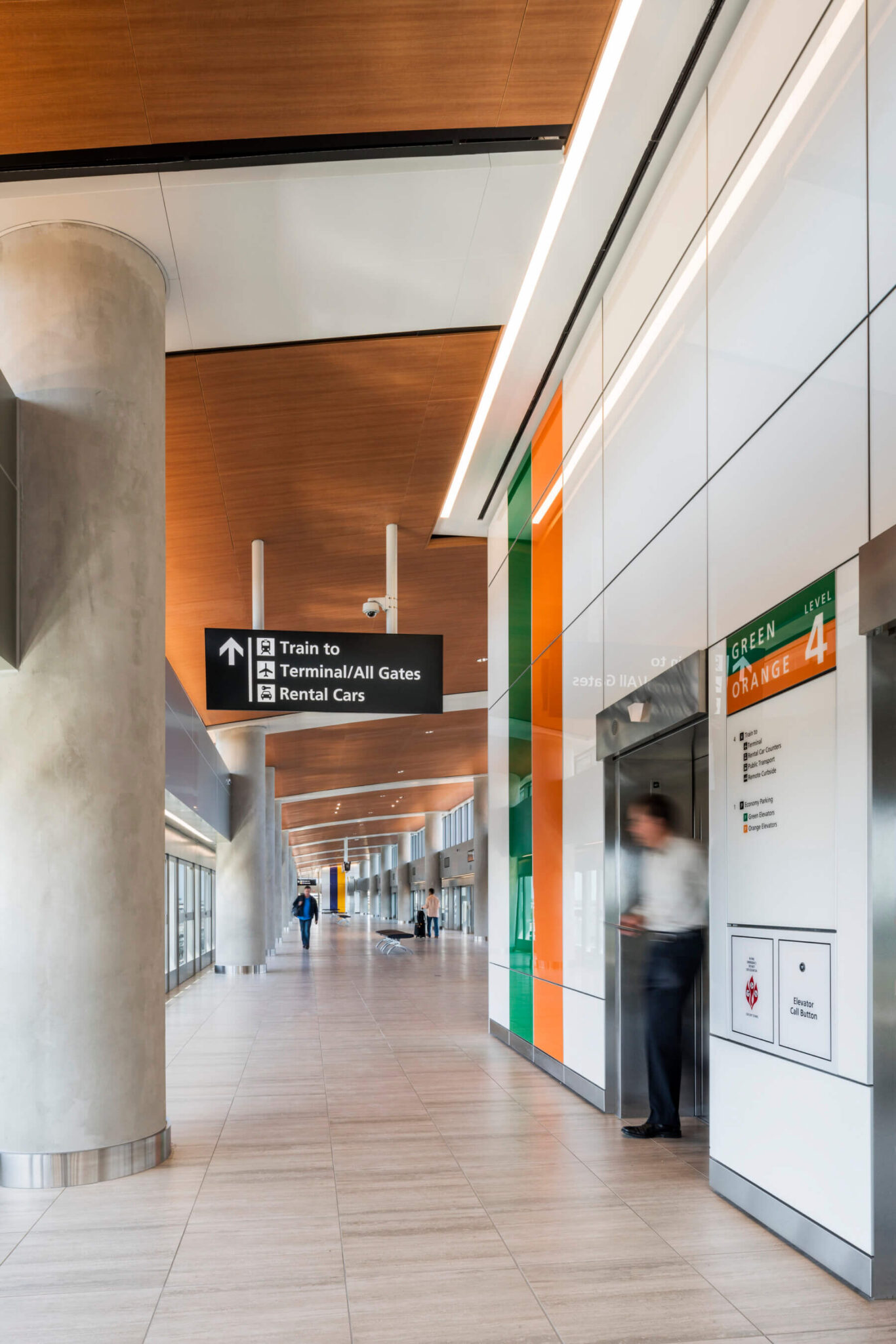 Tampa International Airport (TPA) – Wayfinding Standards Manual - Gresham Smith